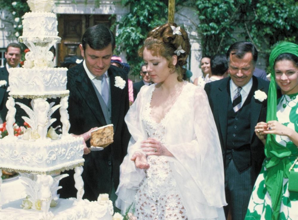 Wedding_LANDSCAPE | James Bond 007