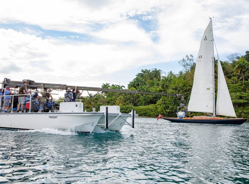 spirit_yacht_vehicles_LS_7 | James Bond 007