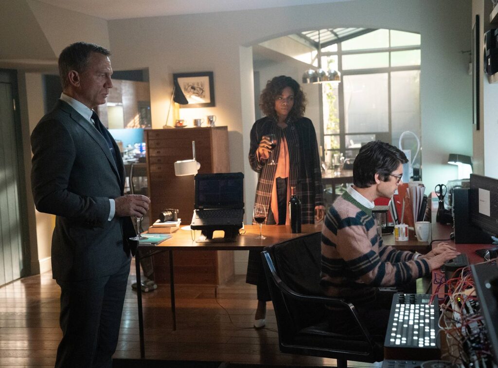 Q’s London Home | James Bond 007