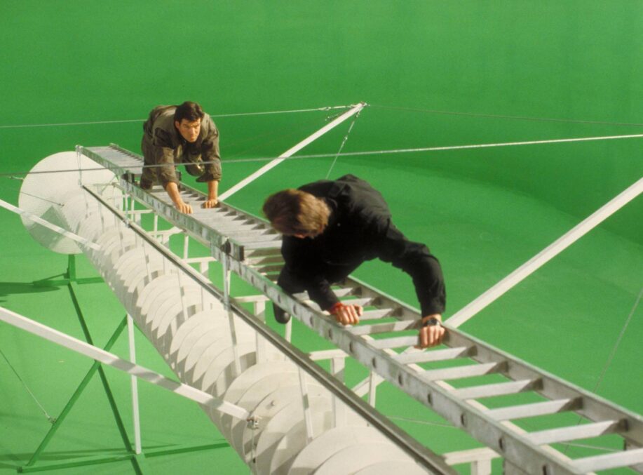 The Evolution of Visual Effects on 007 | James Bond 007