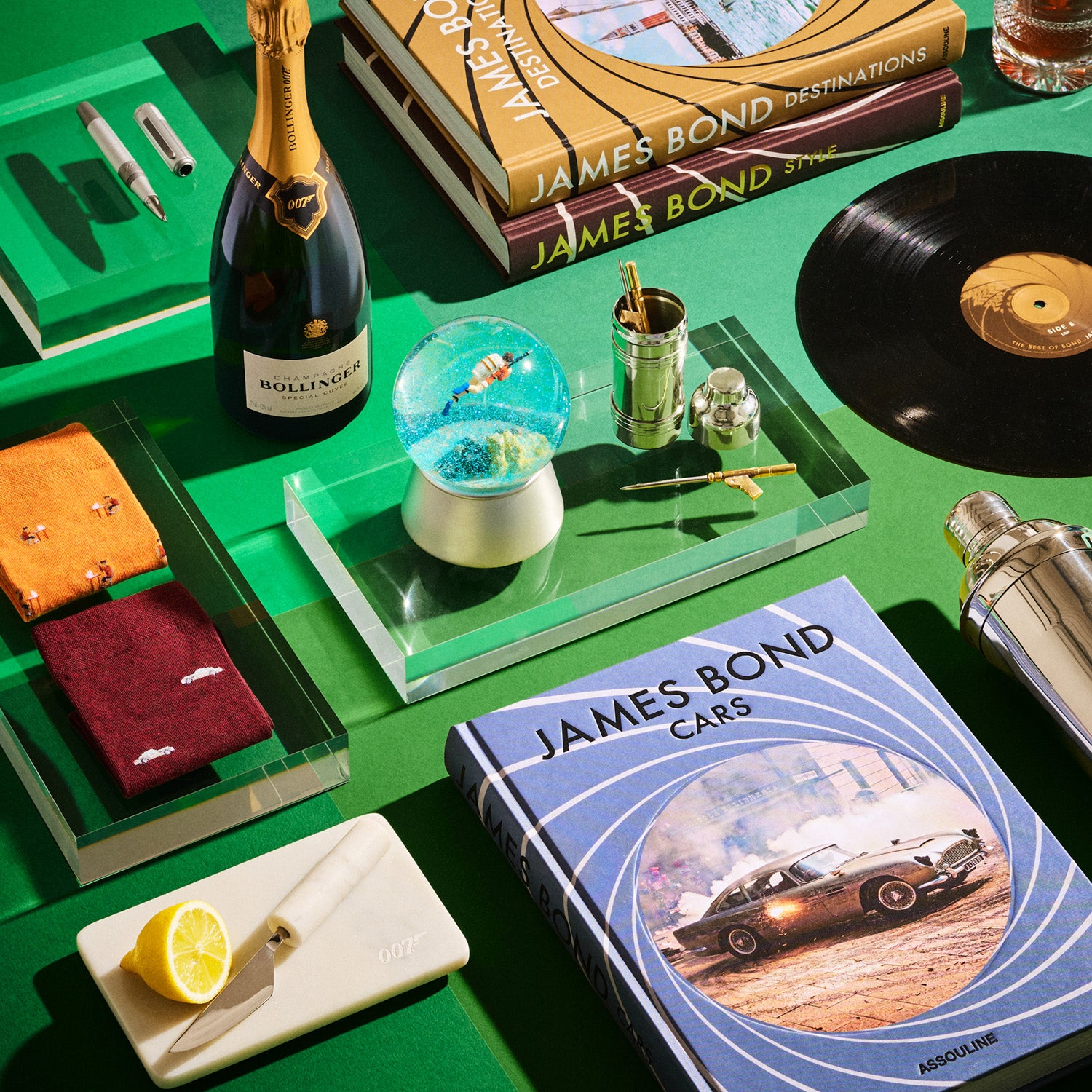 FROM JAMES BOND, WITH LOVE | James Bond 007